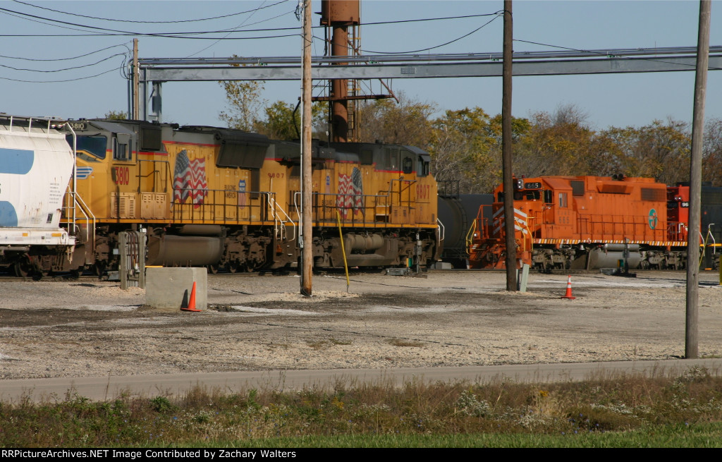 EJE 665 UP 9807 UP 3810